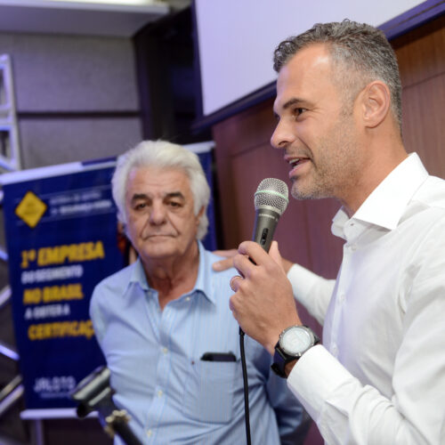 Jaloto é a primeira transportadora brasileira a conquistar certificação ...